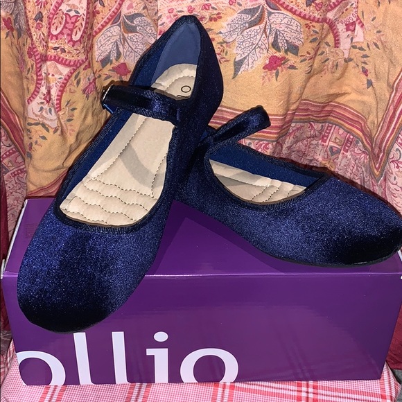 Ollio | Shoes | New Ollio Blue Velvet Flats | Poshmark